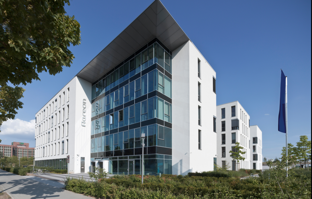 Aareon Group stärkt Technologie und Operations und richtet ...